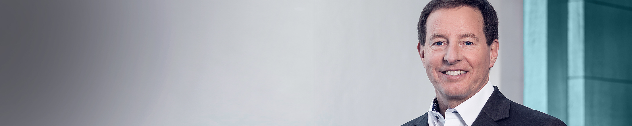 A real pioneering time - DECIX – Without You